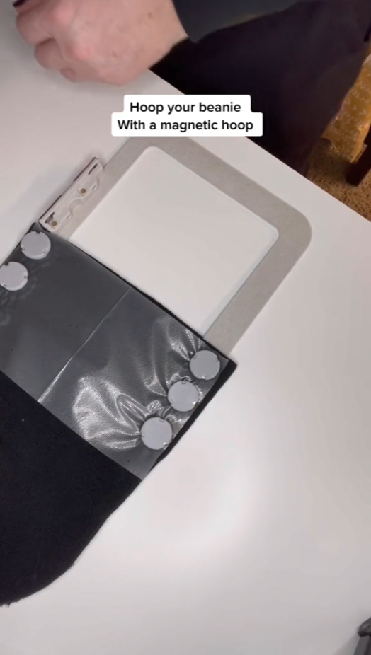 Mastering Needle Threading Tools: A Step-by-Step Guide – MaggieFrame